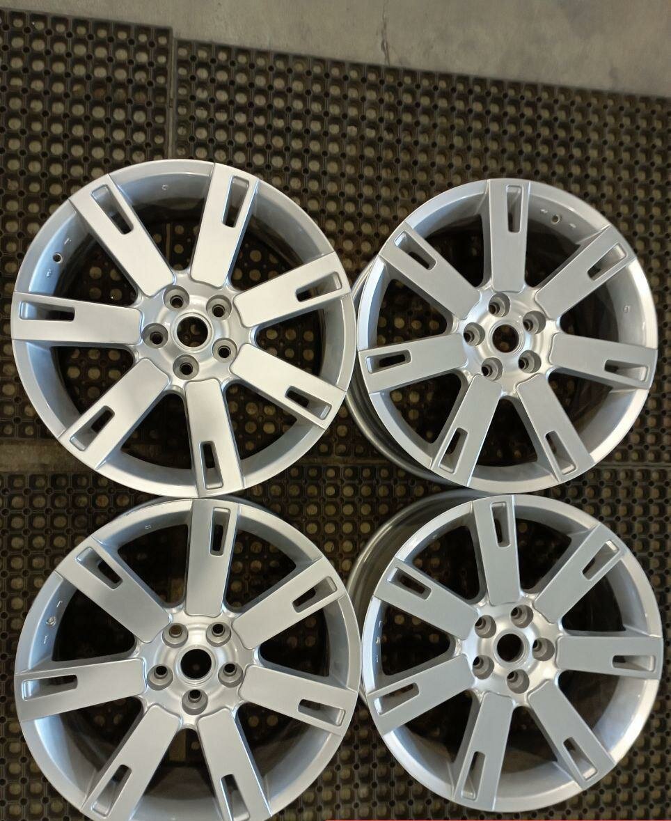 Колесные диски Replica 20x8.5 PCD 5x120 D72.6 ET53 (Реплика)