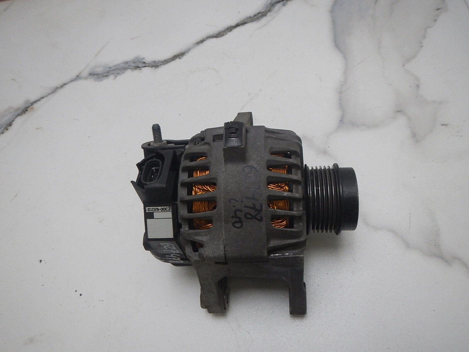 Б/У Генератор, Hyundai (Хендэ)-I40 (11-) HYUNDAI i40 (11-) Без видимых повреждений 627478 Hyundai-KIA арт. 373002E300