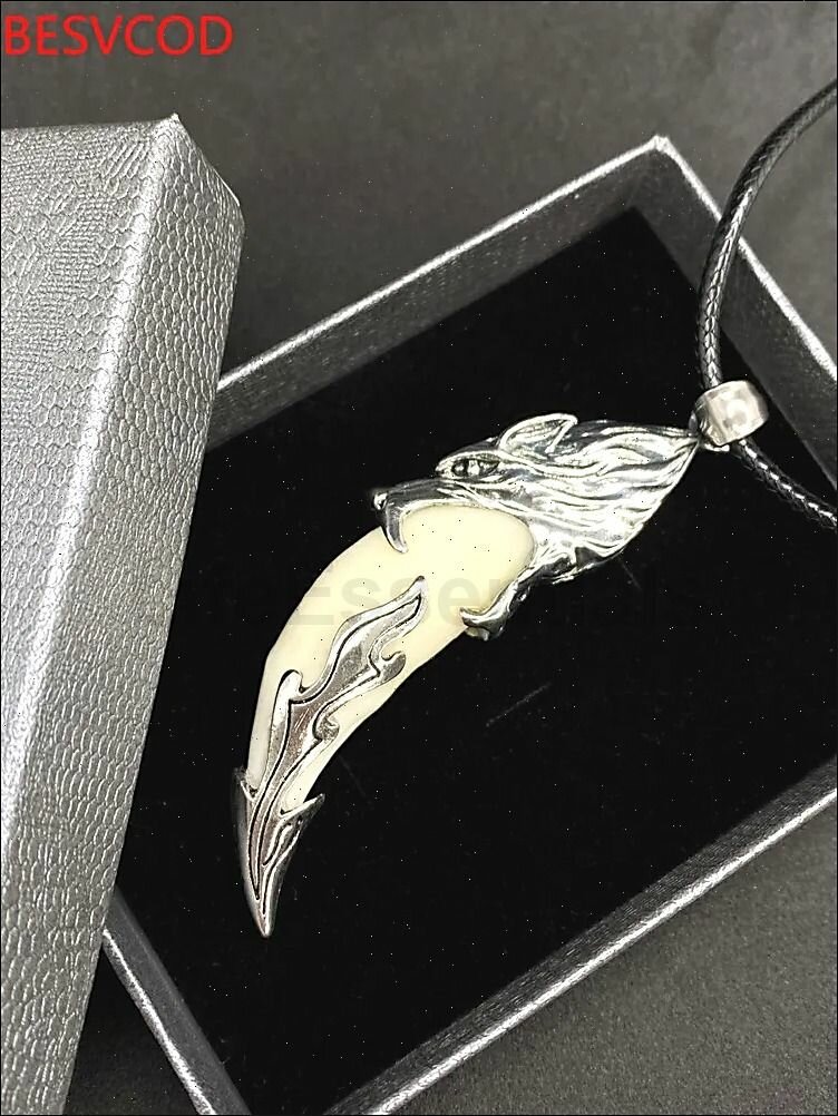 Славянский оберег Волчий Клык (натуральный) магический кулон амулет Зуб Волка