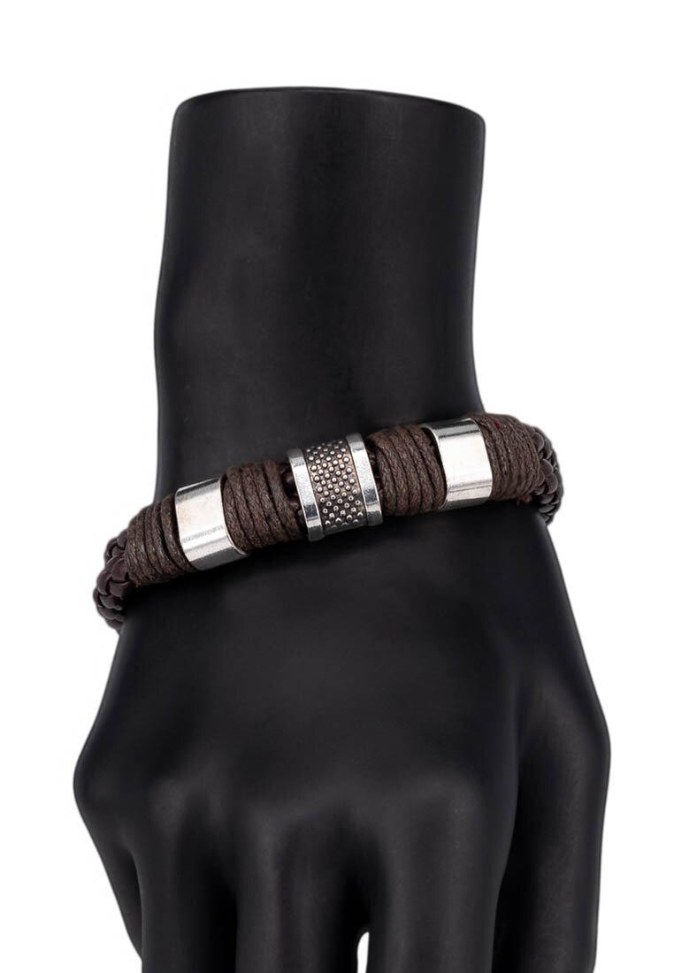 Плетеный браслет