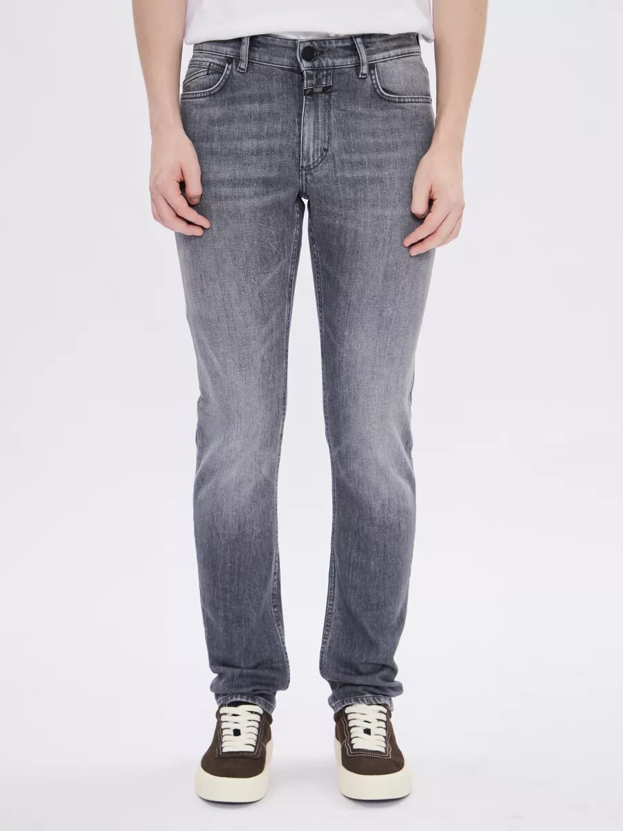 Джинсы зауженные 