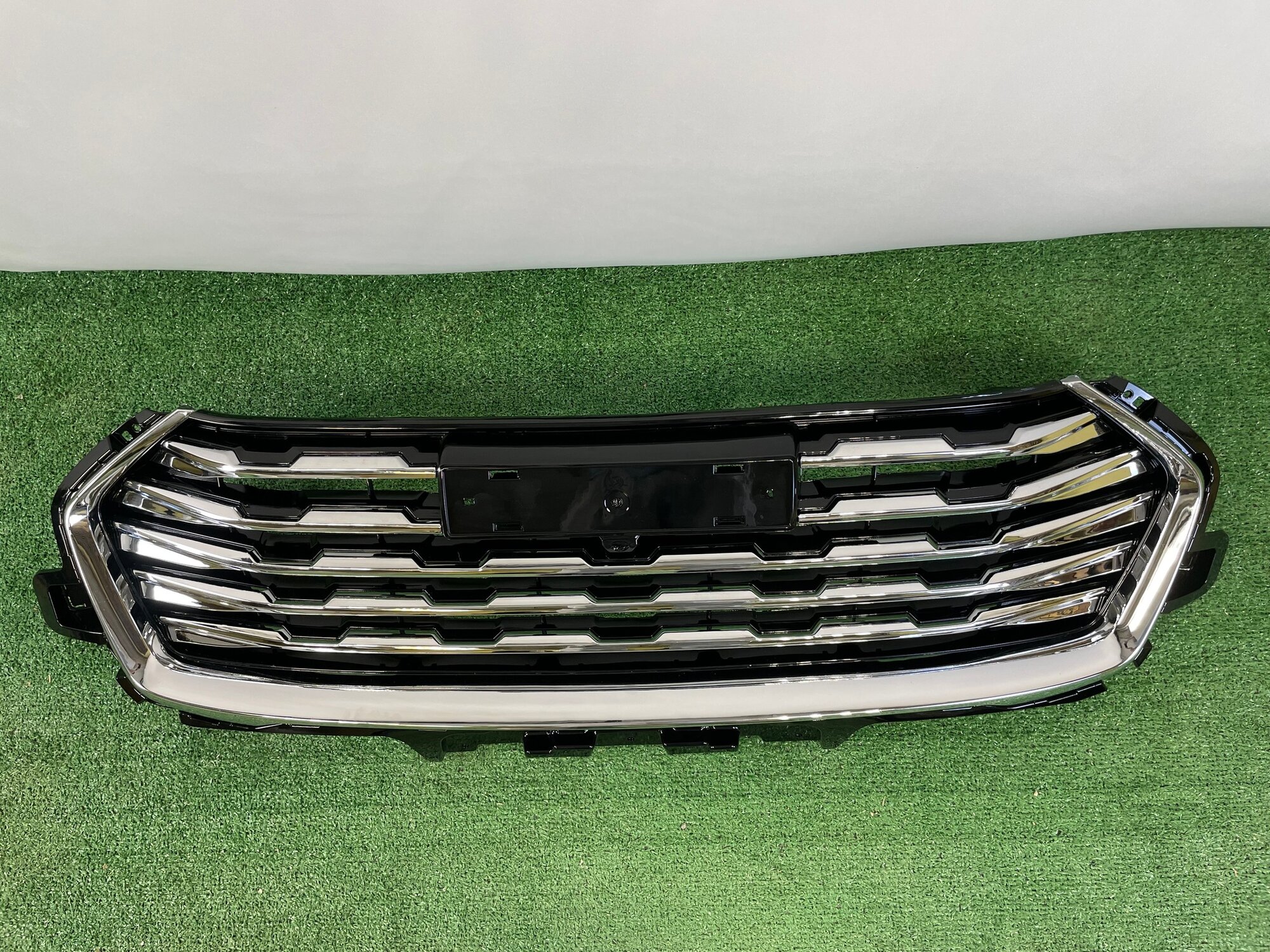 HAVAL Решетка радиатора Haval Jolion 5509132XST01A