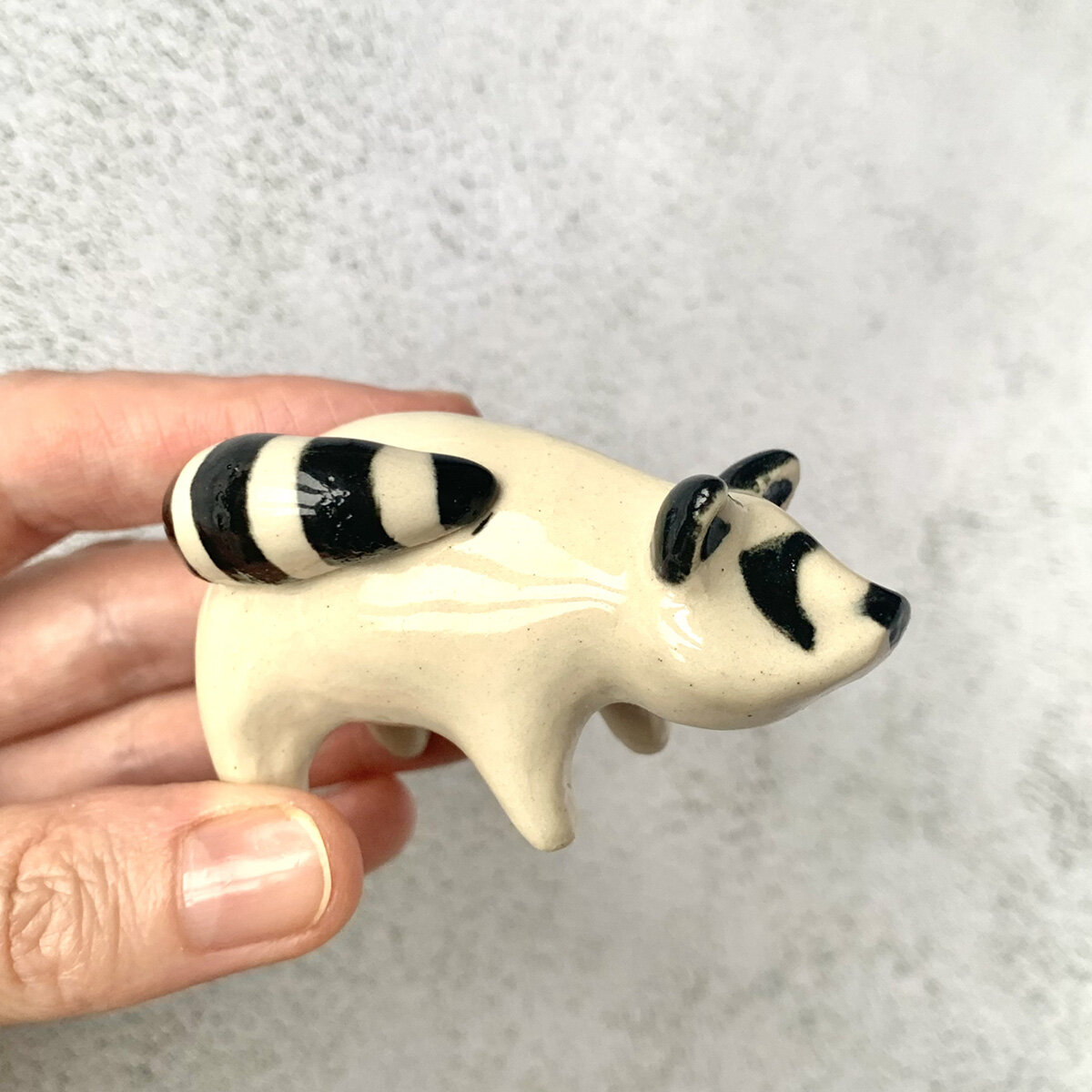 Енот полоскун статуэтка керамика