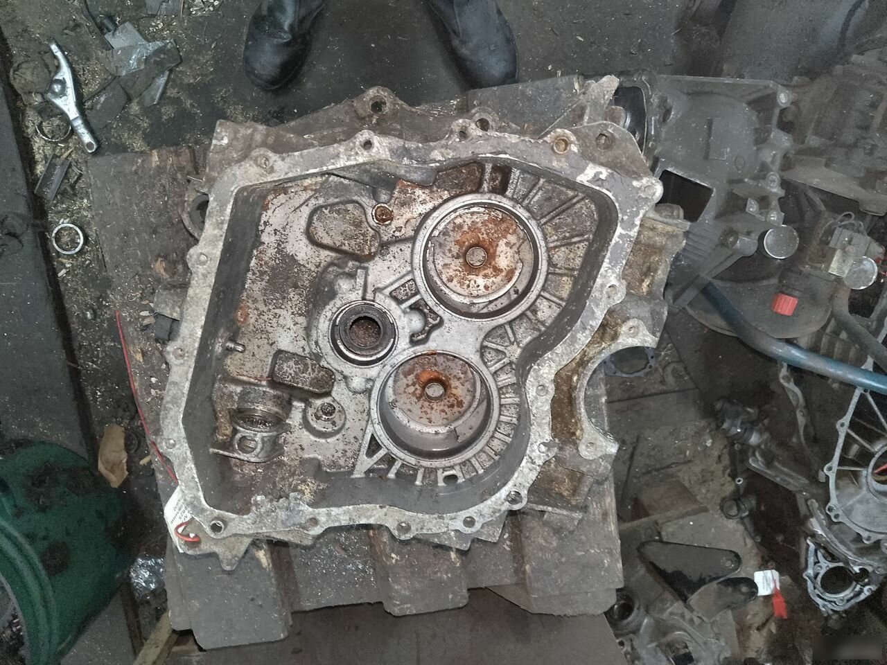 Картер сцепления (колокол) 55186625 Опель М32 55186625