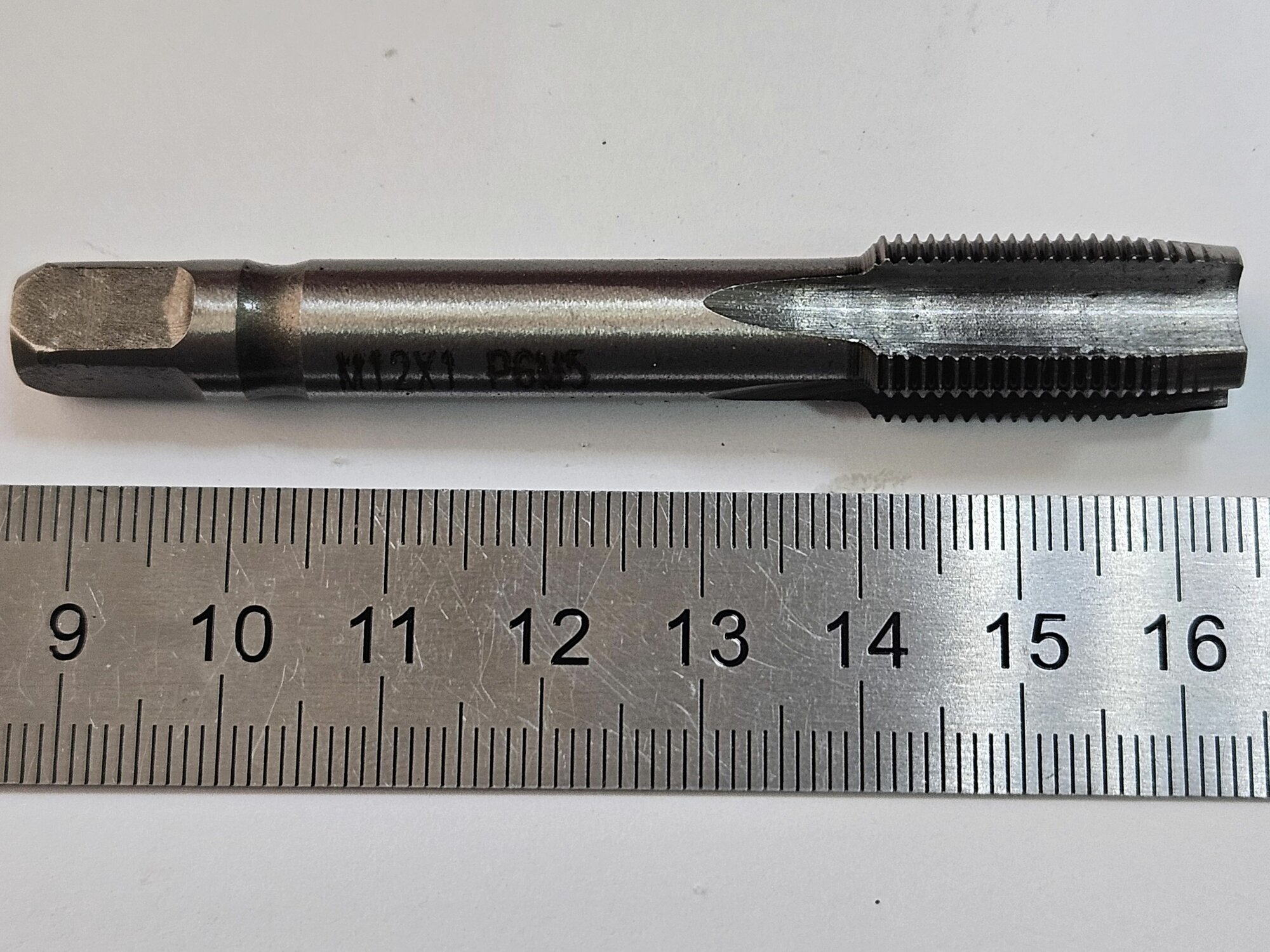 Метчик м/р М12х1