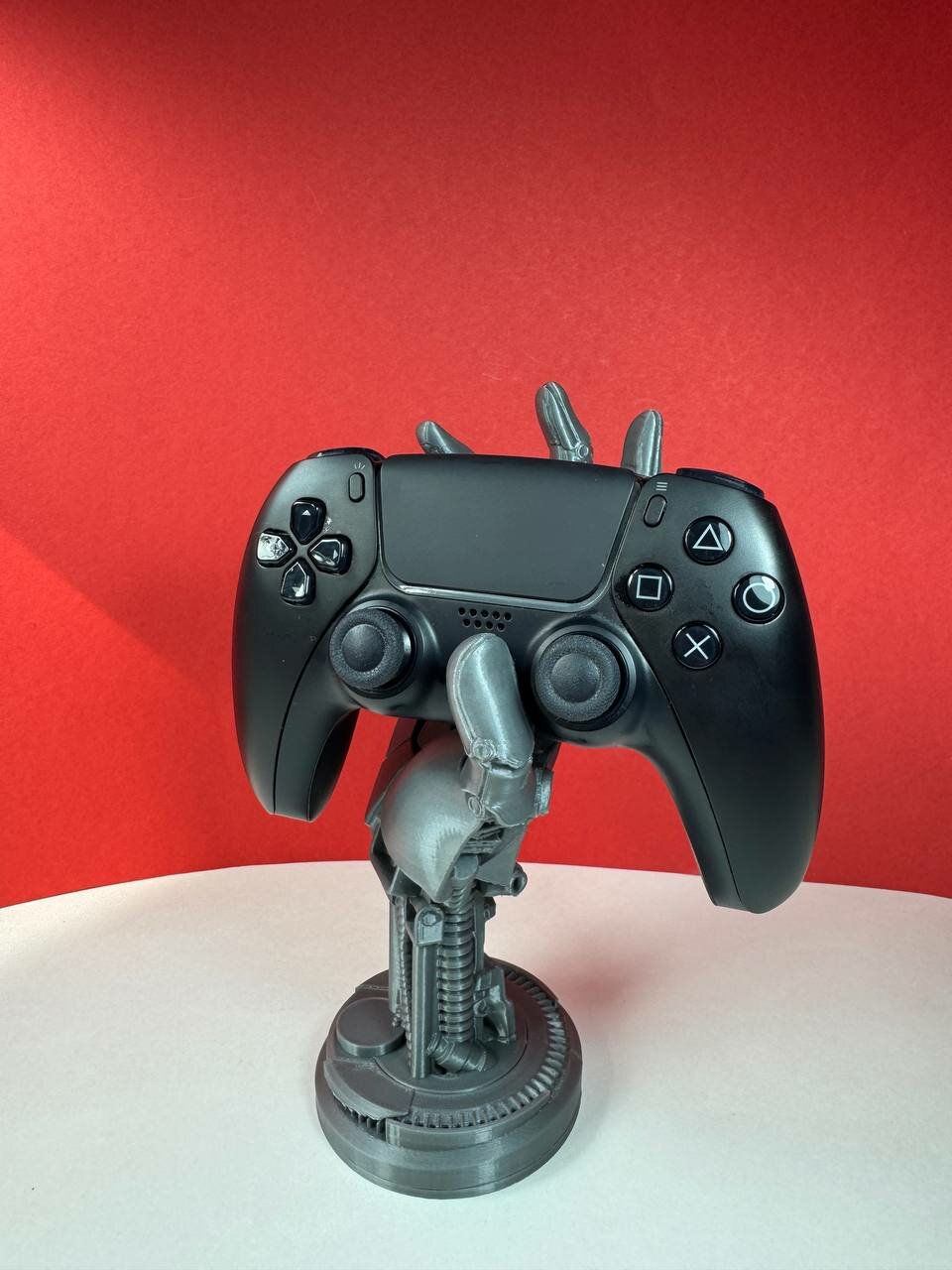 Подставка под геймпад и джойстик "Рука робота", пластик, серая, 215х150 мм