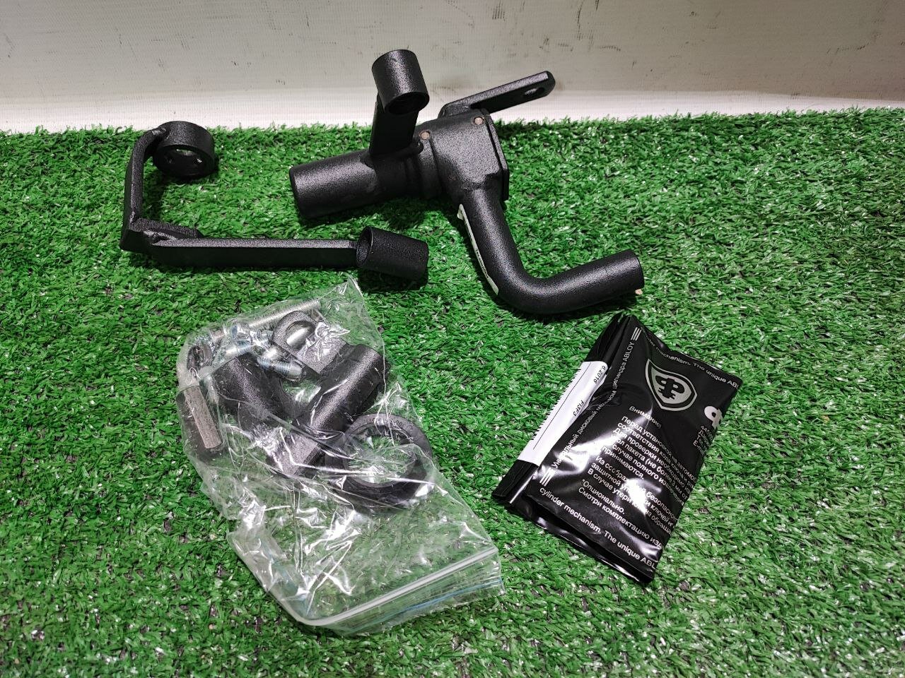 Блокиратор КПП Гарант 17029R, для Hyundai i40, 2015-2019, замок с двухсторонним ключом