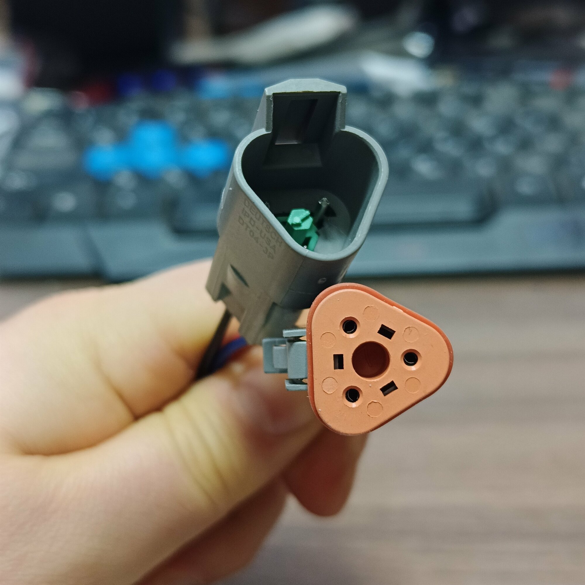 Разъем (штекер) 3 контакта серии DT (универсальный) мама+папа