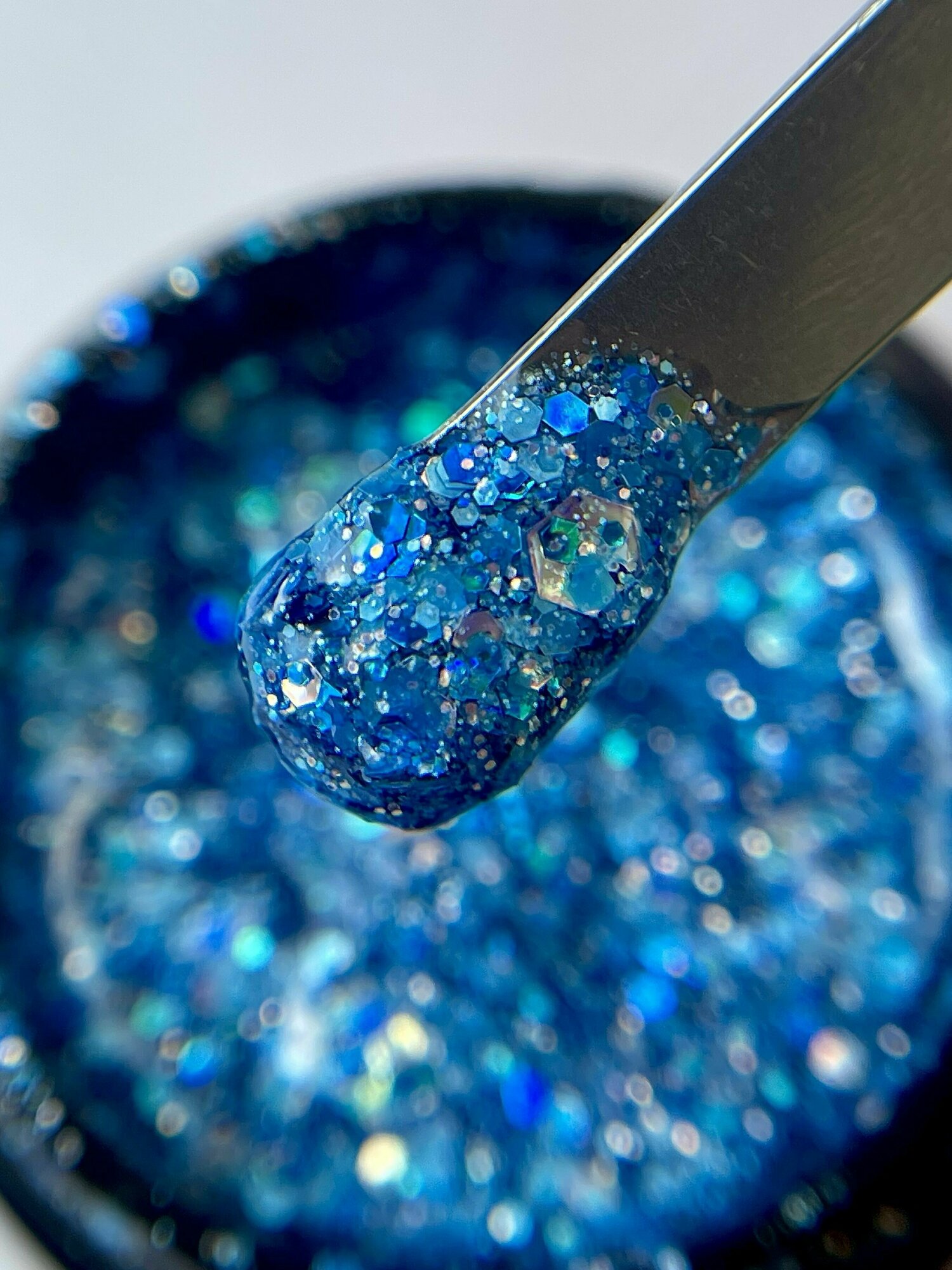 Blэsk gel. Гель-лак для дизайна ногтей. Оттенок 6.