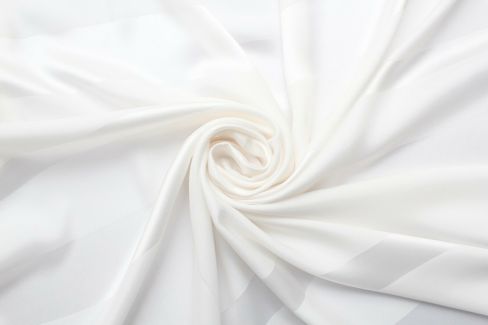 Ткань Шёлк-атлас M. Kors молочно-белый, ш144см, 0,5 м