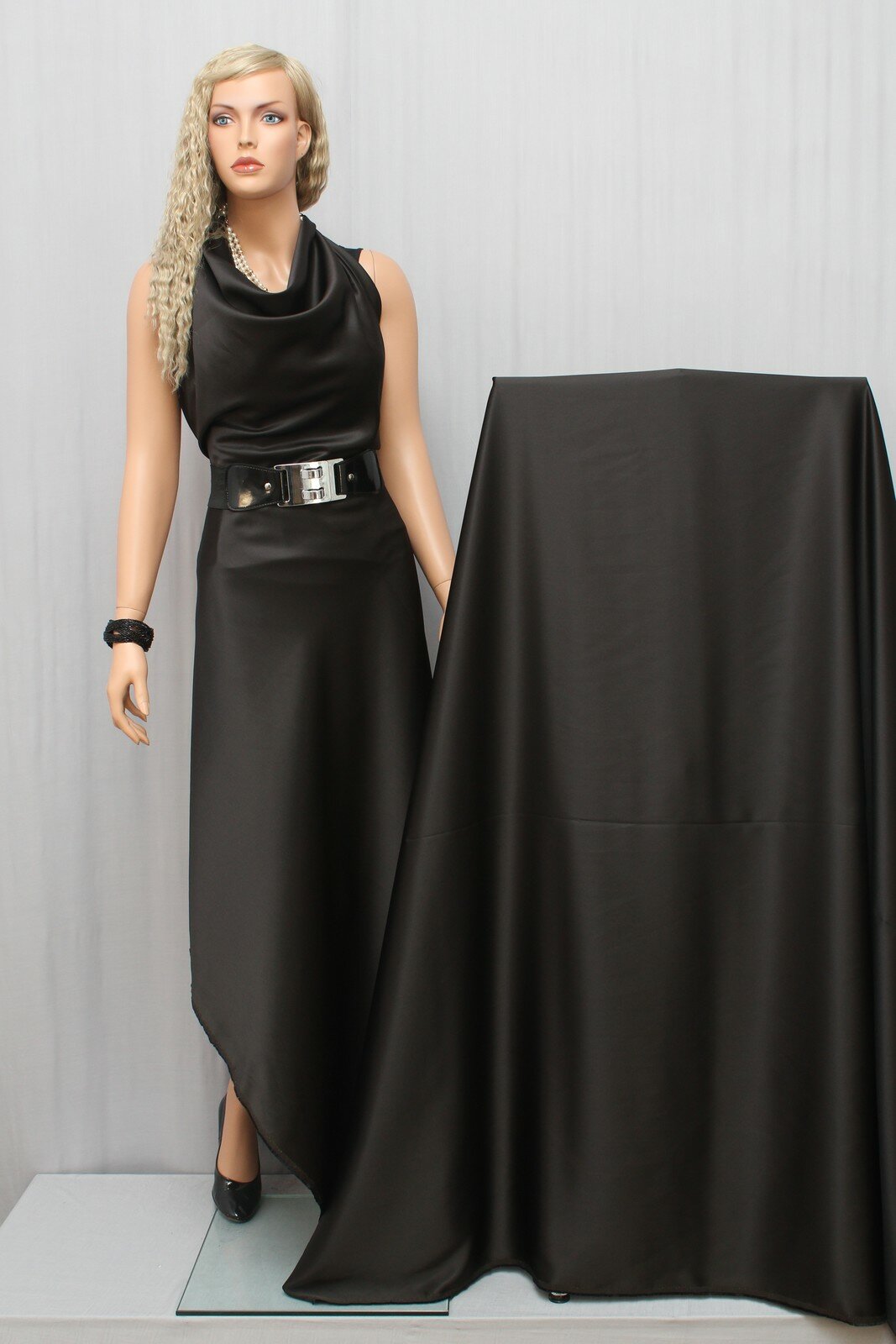 Ткань Костюмный креп-сатин Rasogranite цвета горького шоколада с болотным оттенком, 230 г/пм 0,5 м