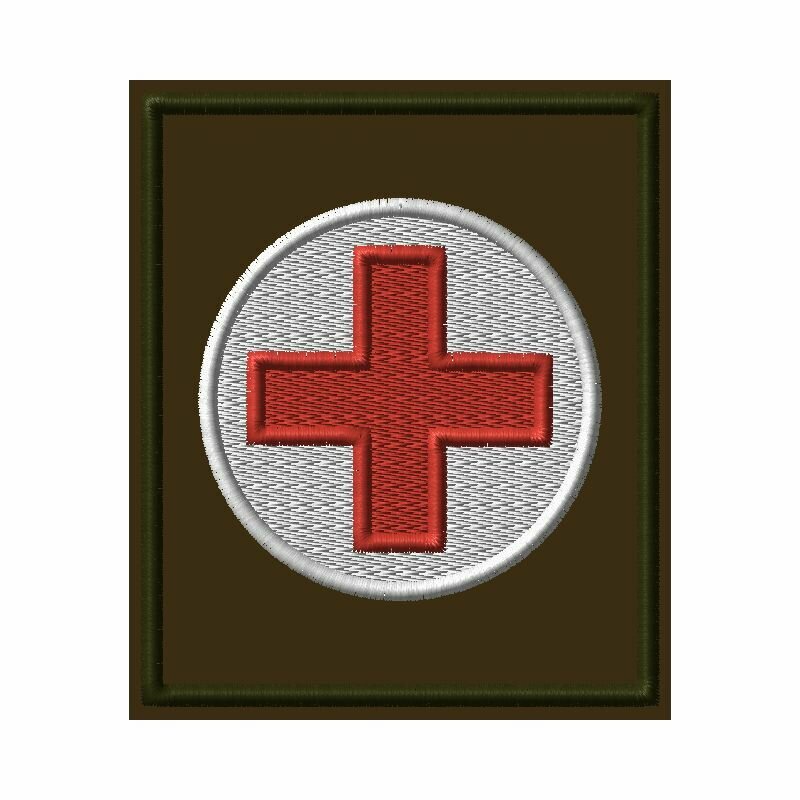 Шеврон медицинский крест скорой помощи, на оливковом материале. С липучкой. Размер 80x95 мм по вышивке.