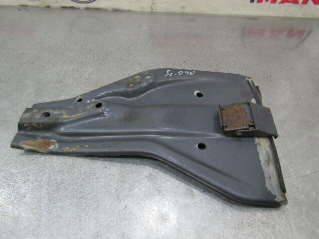 Кронштейн крепления крыла переднего слева SCANIA P, G, R