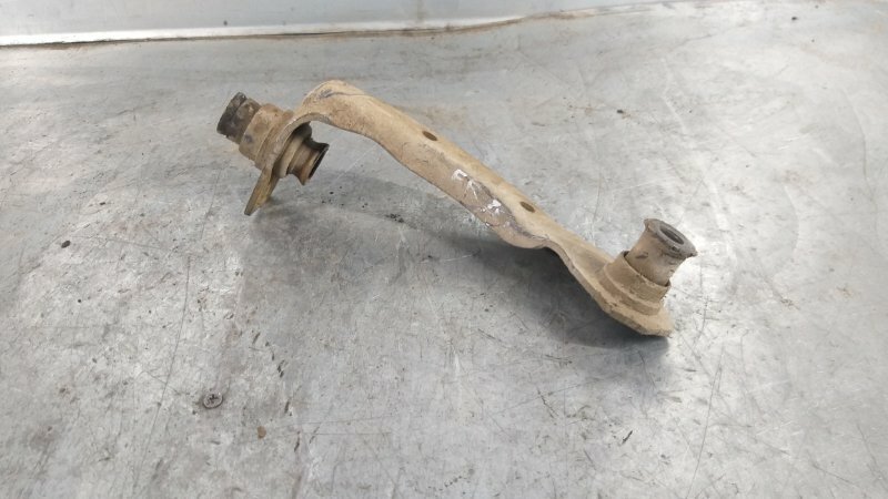 Кронштейн балки RENAULT Megane LM2Y K4M813 2006 перед. прав. (б/у) 8200197452