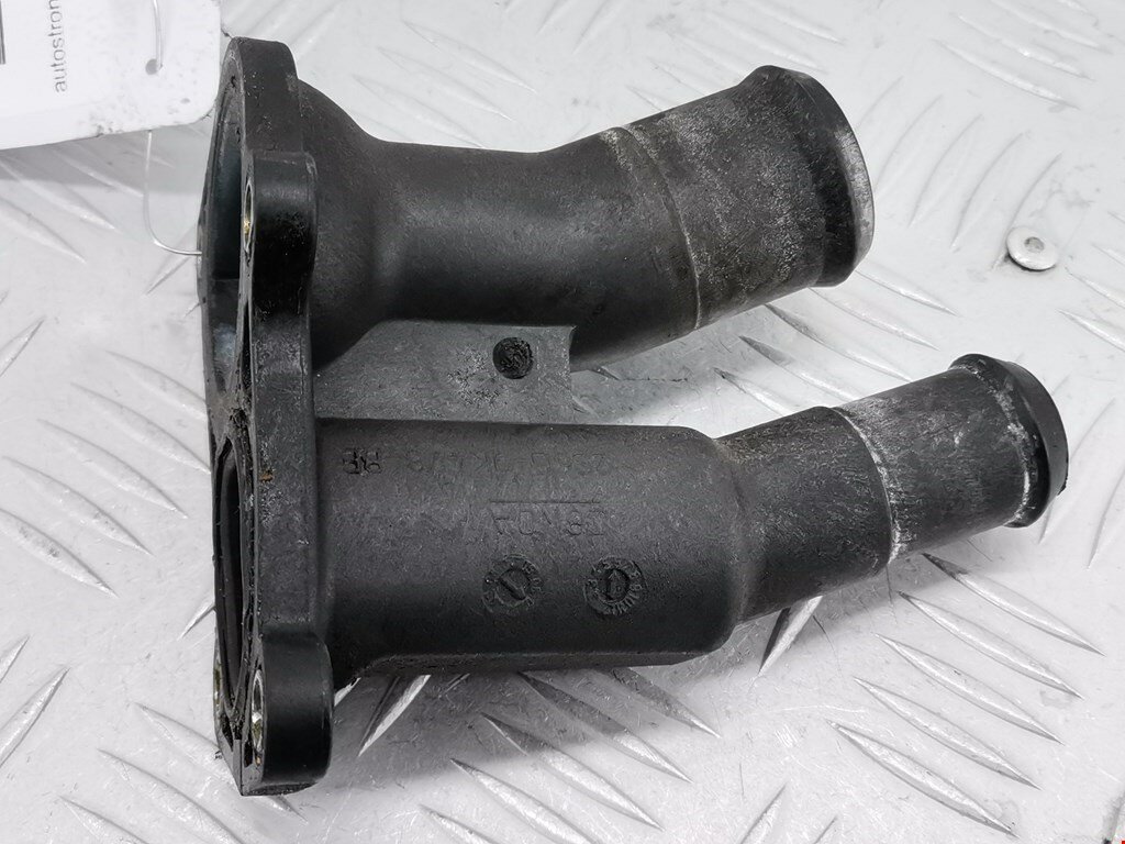 Корпус термостата Ford Fiesta 5 1707050 арт. 1684975