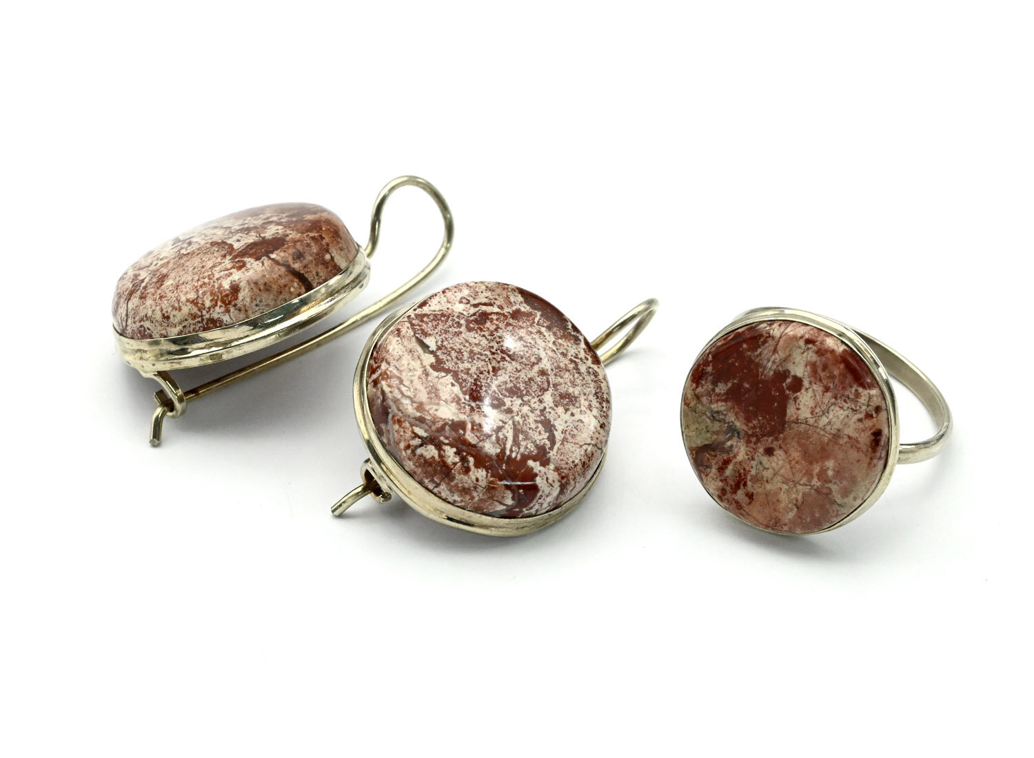 Комплект бижутерии: серьги, кольцо, яшма