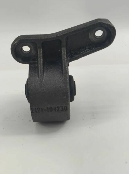 Опора КПП Нива 21213, 21214 (5 ступ)