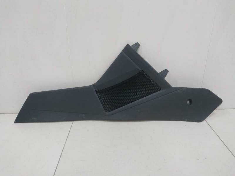 Накладка кузов внутри Volkswagen Tiguan 2017 кат.номер: 5NB863046A