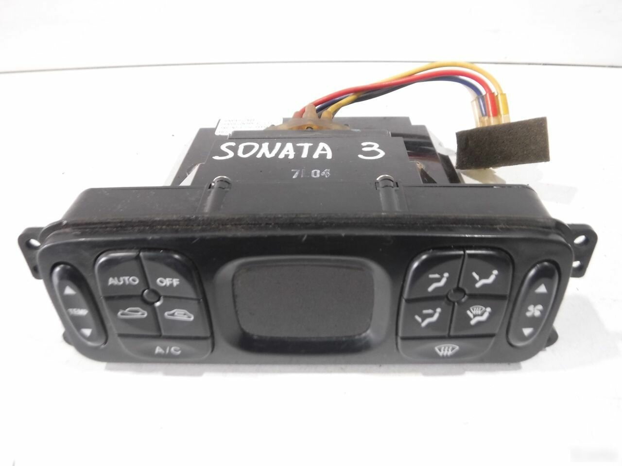 Блок управления отопителем Hyundai Sonata III рестайлинг (1996—1998) 9725034410