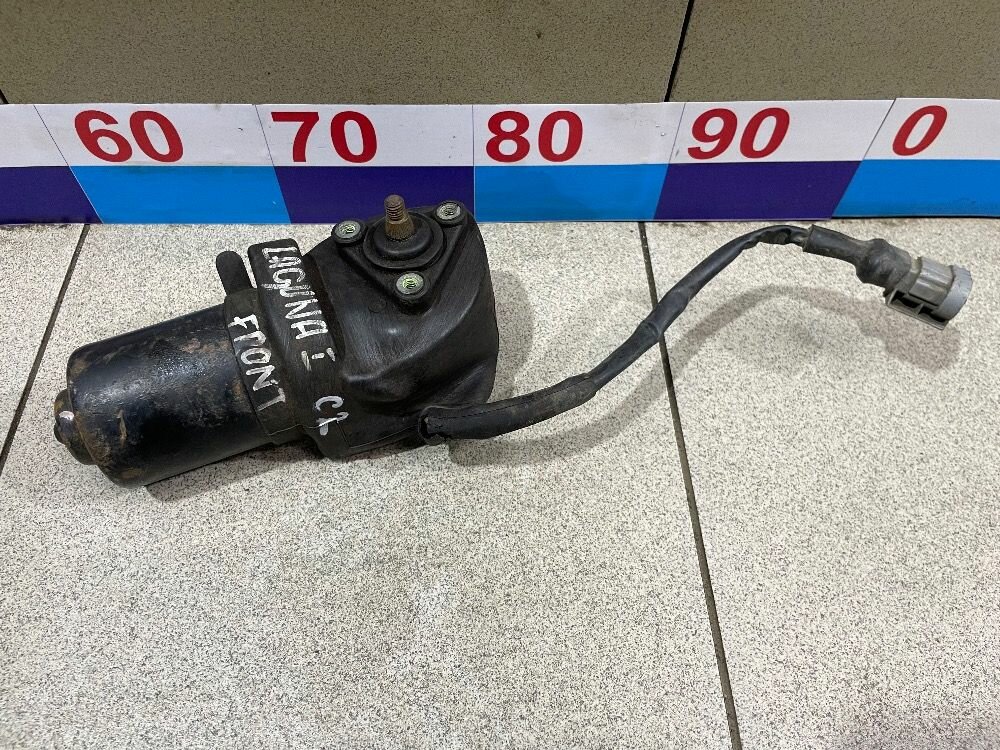 Моторчик стеклоочистителя передний Renault Laguna I (1993—2001) 7701038292