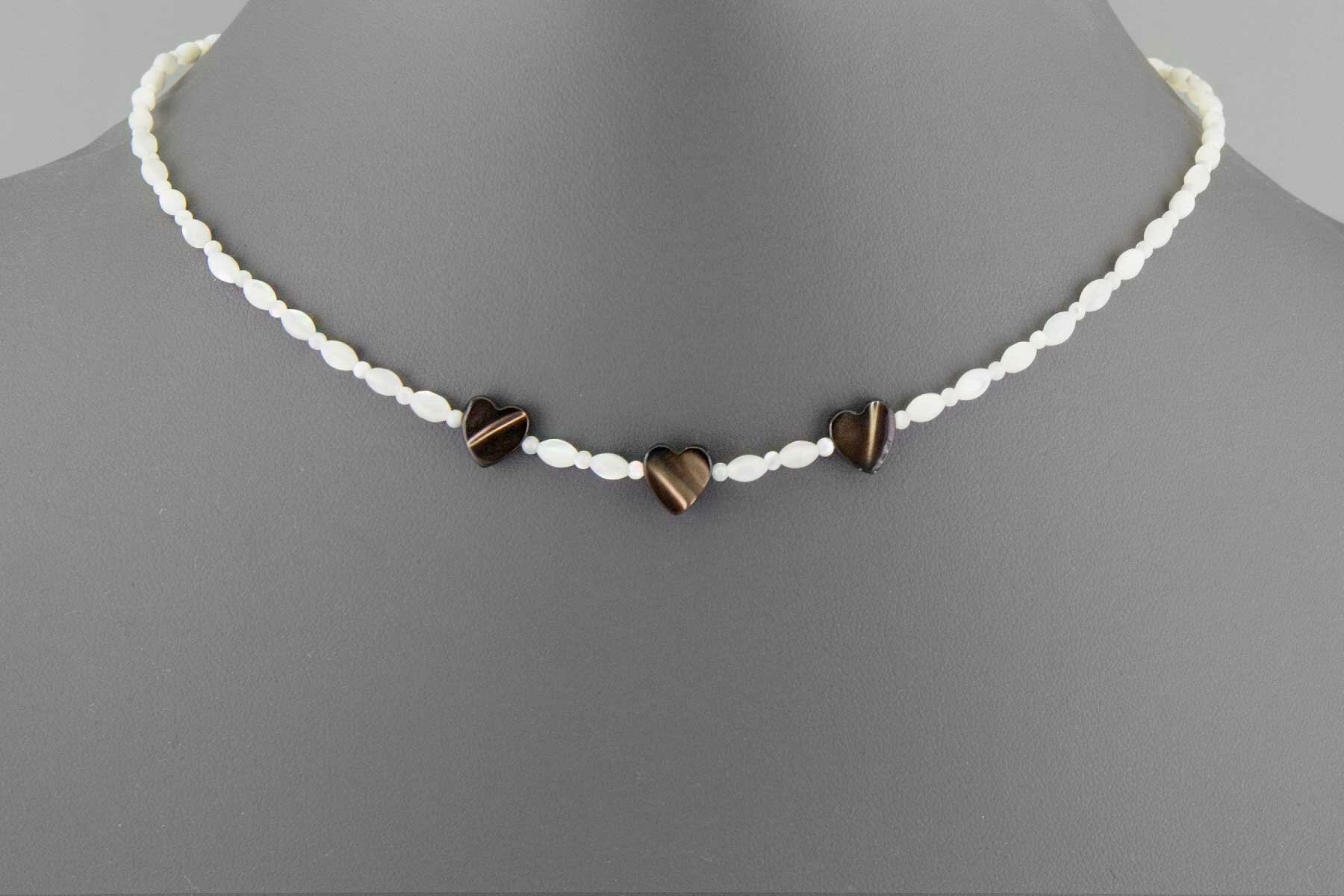 Бусы, перламутр