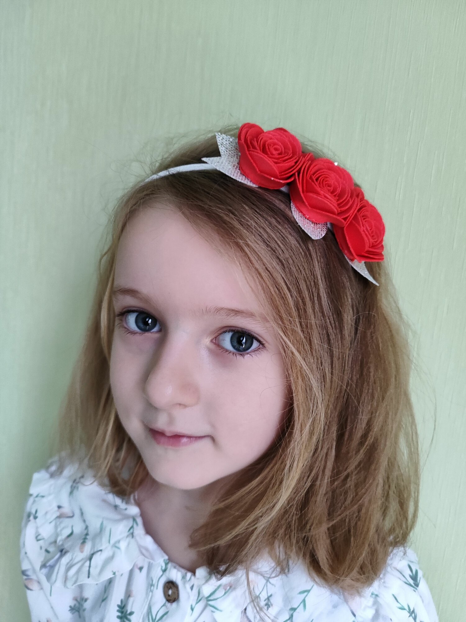 Ободок Для Волос Праздничный С Розами Из Фоамирана Красный На Выпускной В Детский Сад
