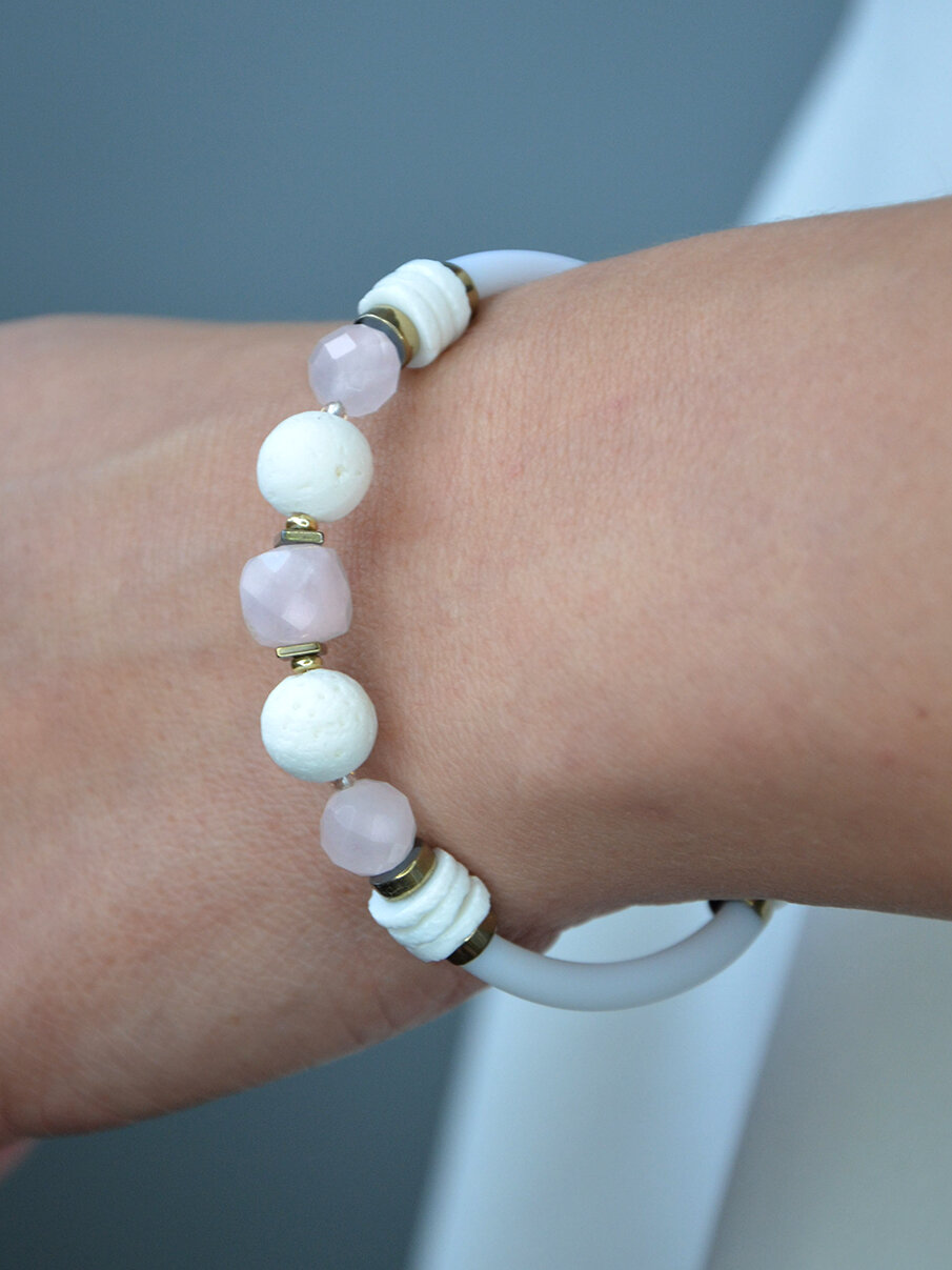 Эластичный браслет