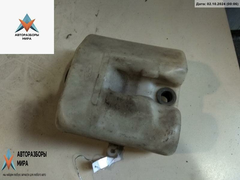 Бачок омывателя Ford Transit 4 1988