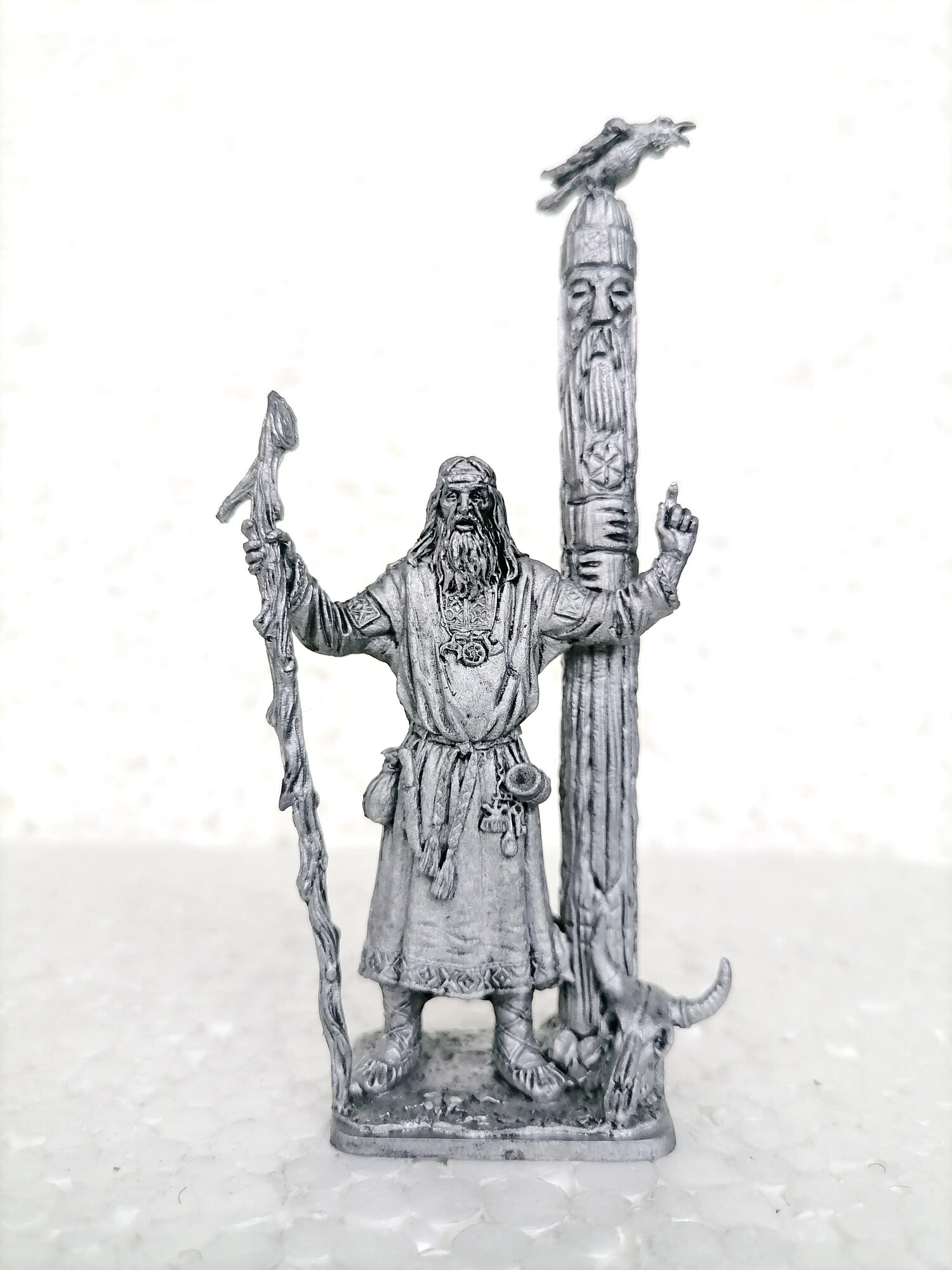 Статуэтка - Фигурка "Волхв - древнеславянский языческий жрец и чародей, оловянный солдатик 54 мм"