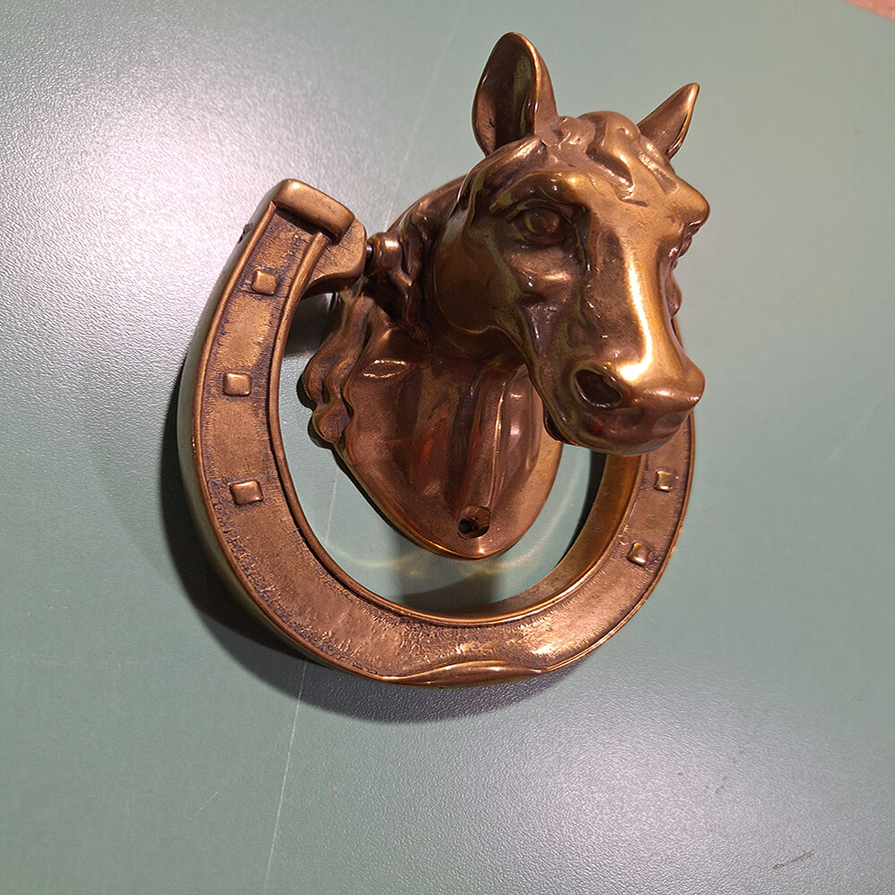 Дверные ручки: "Лошадь с кольцом" (бронза), фурнитура для дверей