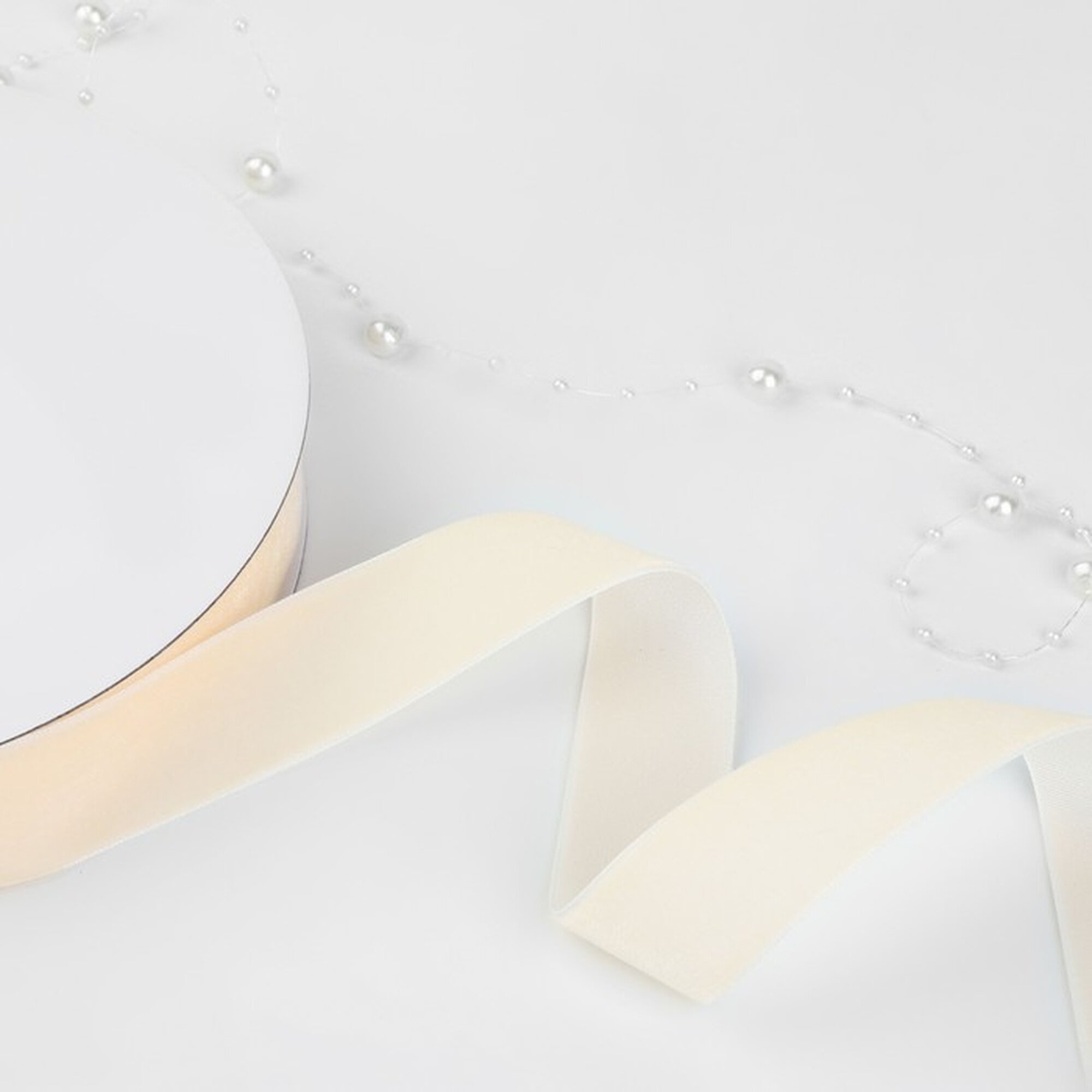 Лента бархатная Арт Узор, полиэстер, 25мм, 18м, цвет молочный, №08