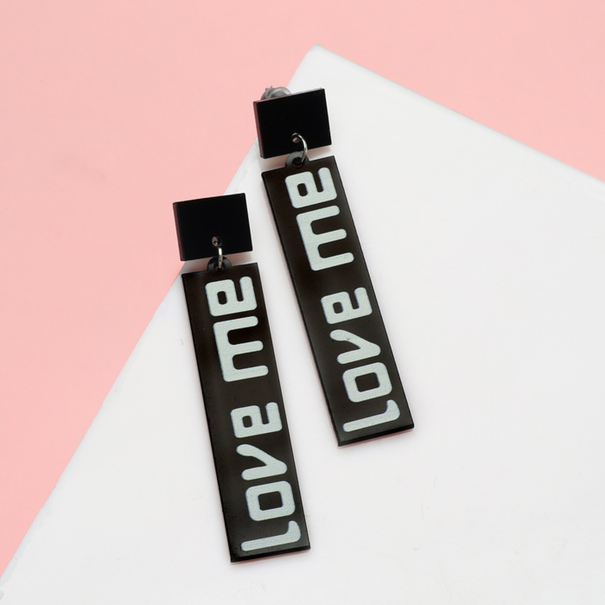 Серьги пусеты, акрил