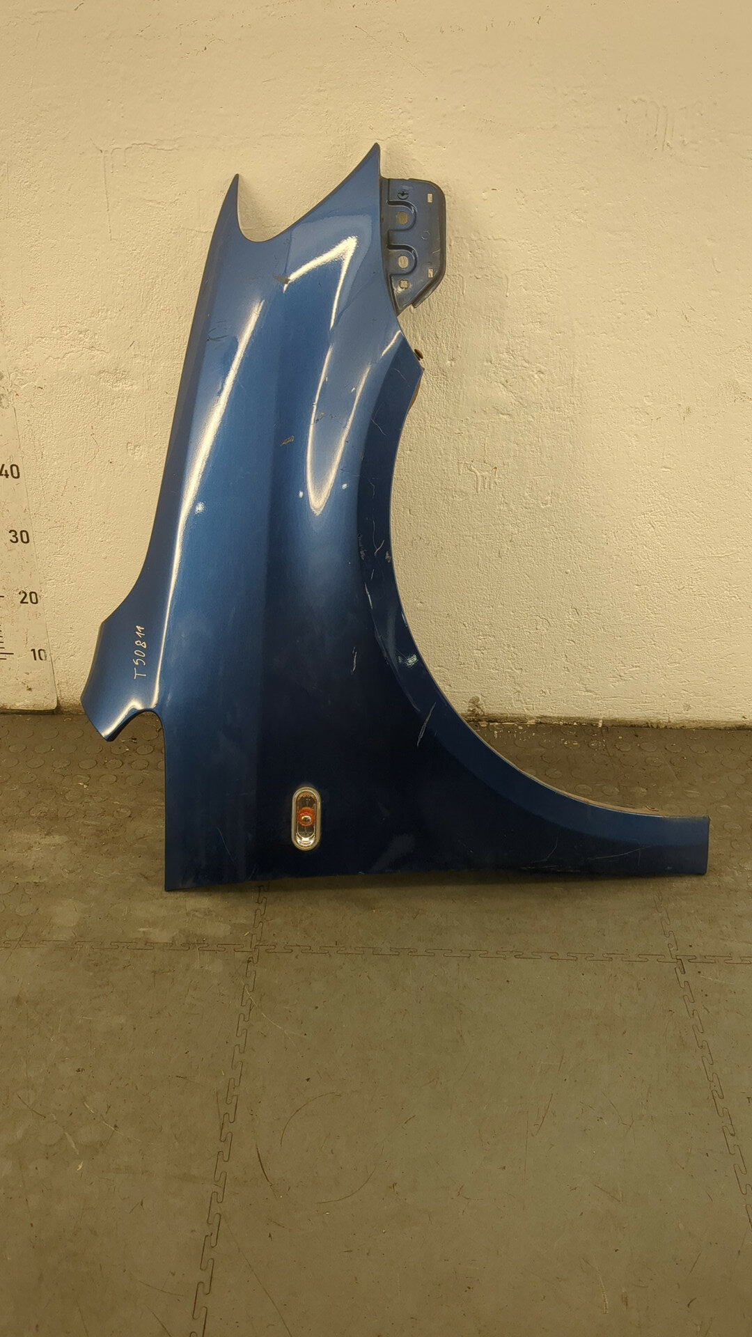 Крыло правое переднее Volkswagen Caddy Б/У