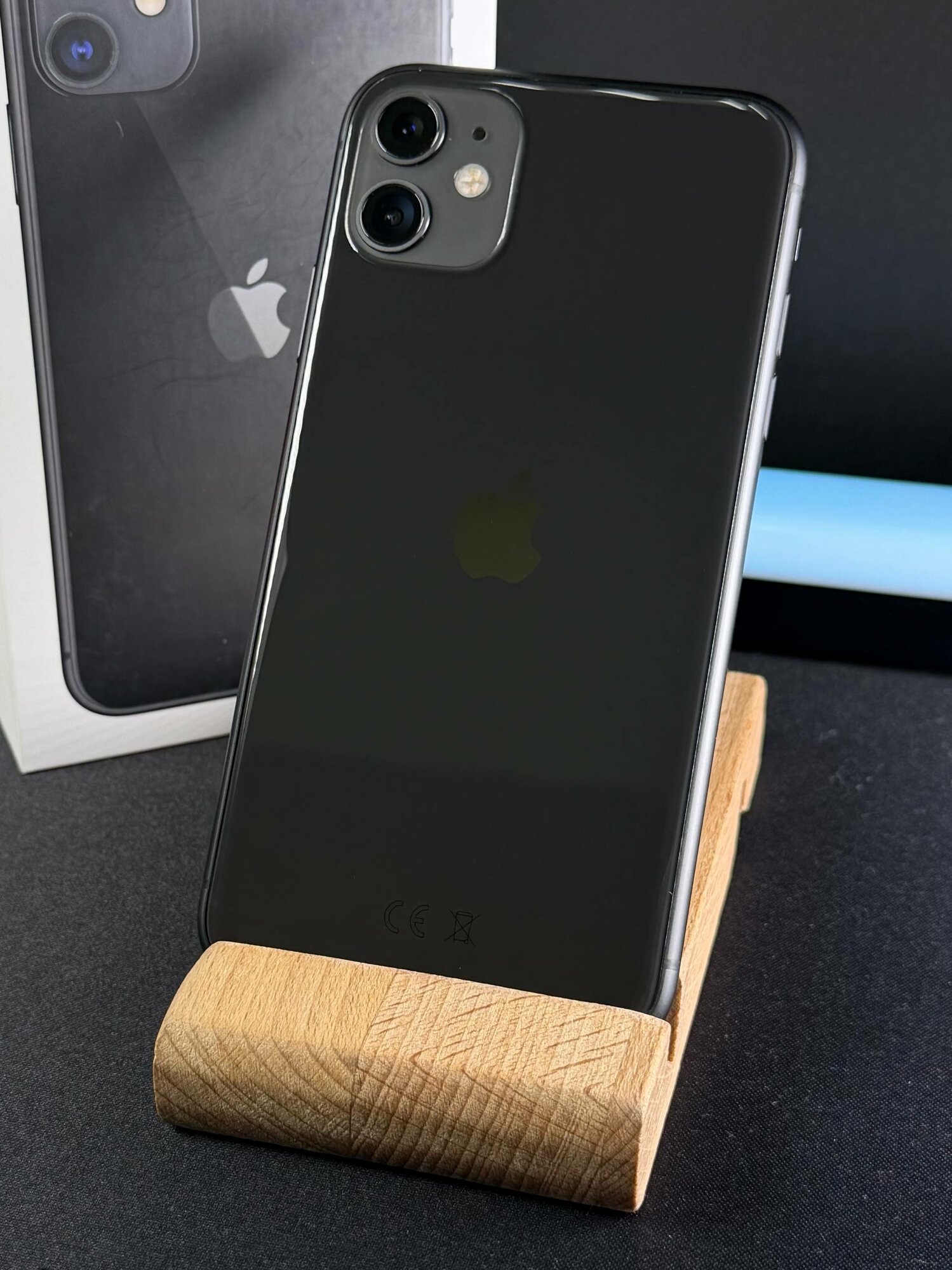 Смартфон Apple iPhone 11, 64gb, Black, RU, nano SIM + eSIM