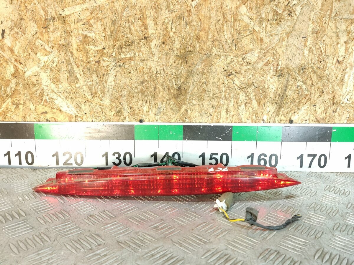 Фонарь задний стоп сигнал SSANG YONG Kyron 2005 2015 8382009000