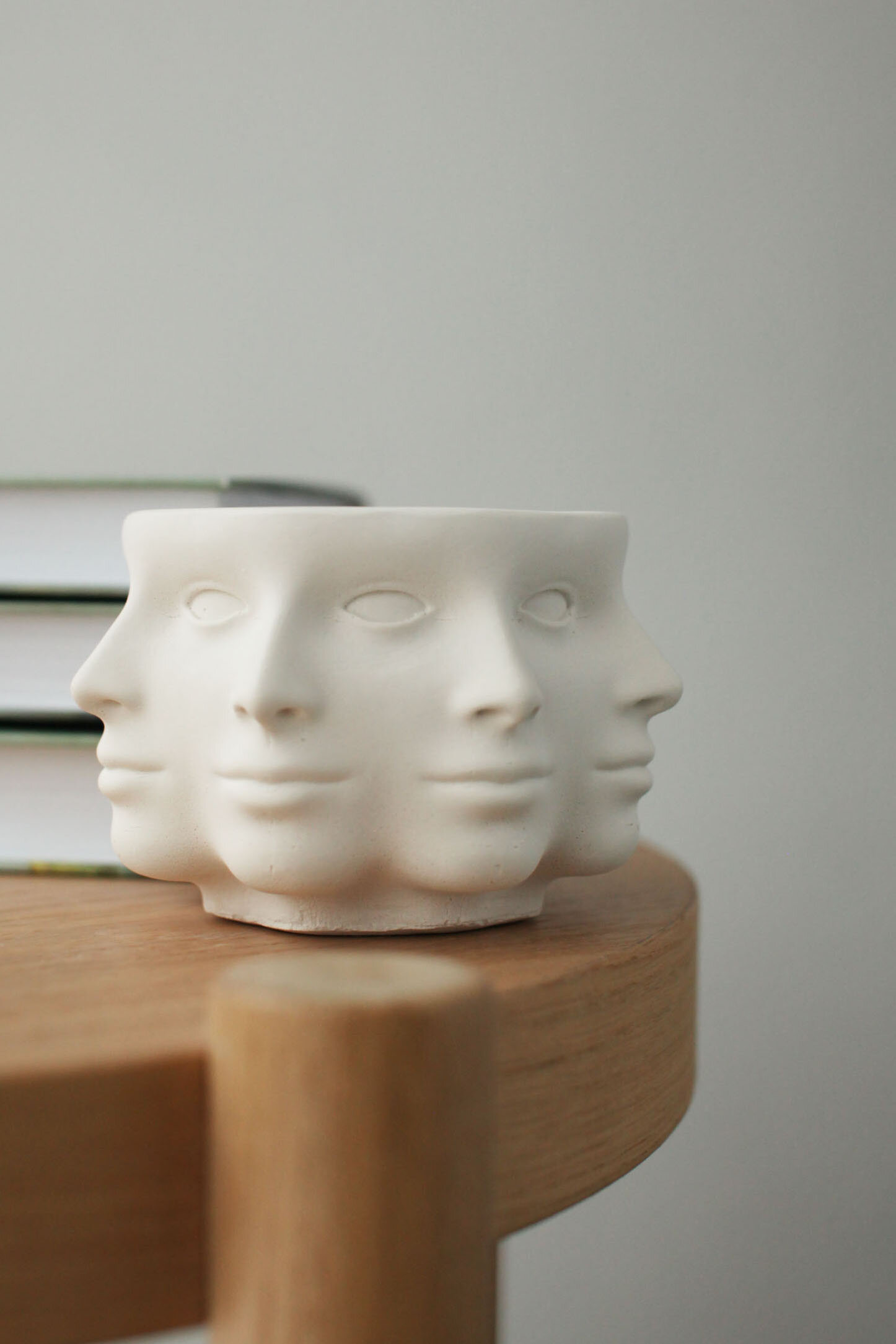 Кашпо ZAVOD BETON "Лицо", 11*7 см, бетон, настольное, белое, для кактусов и суккулентов