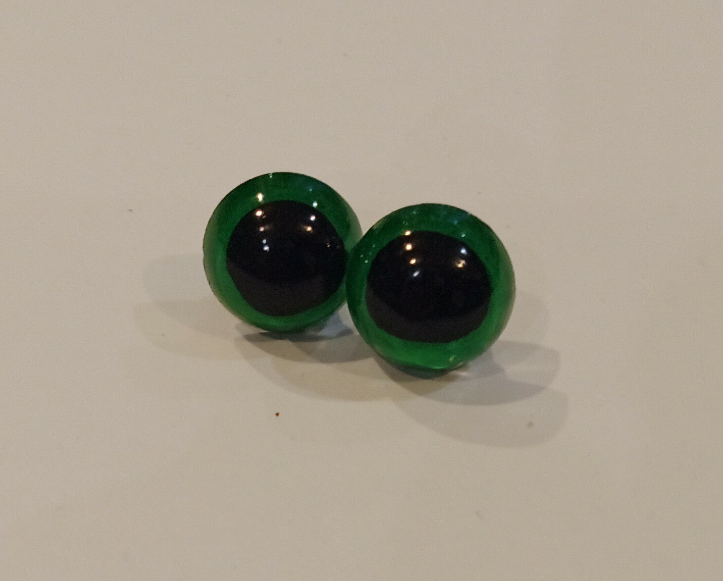 Глазки для игрушек винтовые, с фиксатором, диаметр 12 мм, набор 10 штук, цвет зелёный
