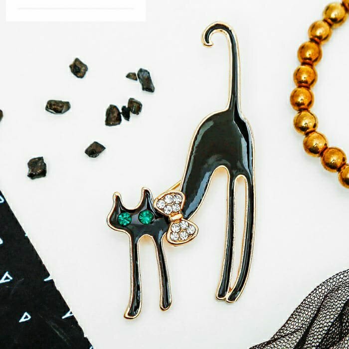 Брошь, эмаль, стразы