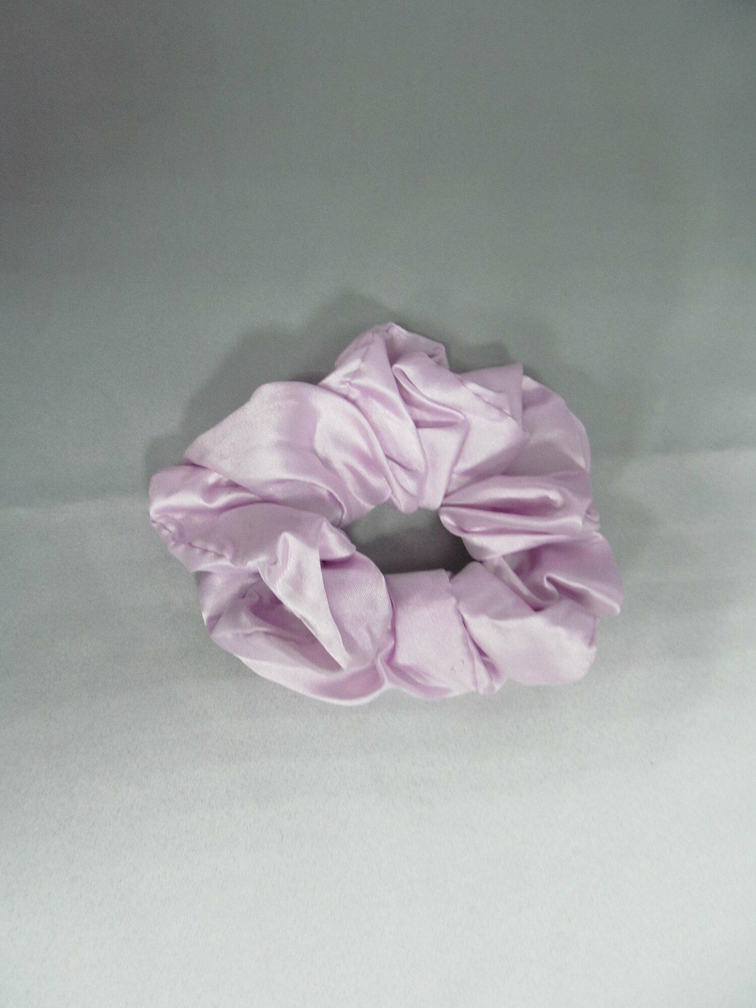 Резинка для волос, цвет нежно фиолетовый атлас