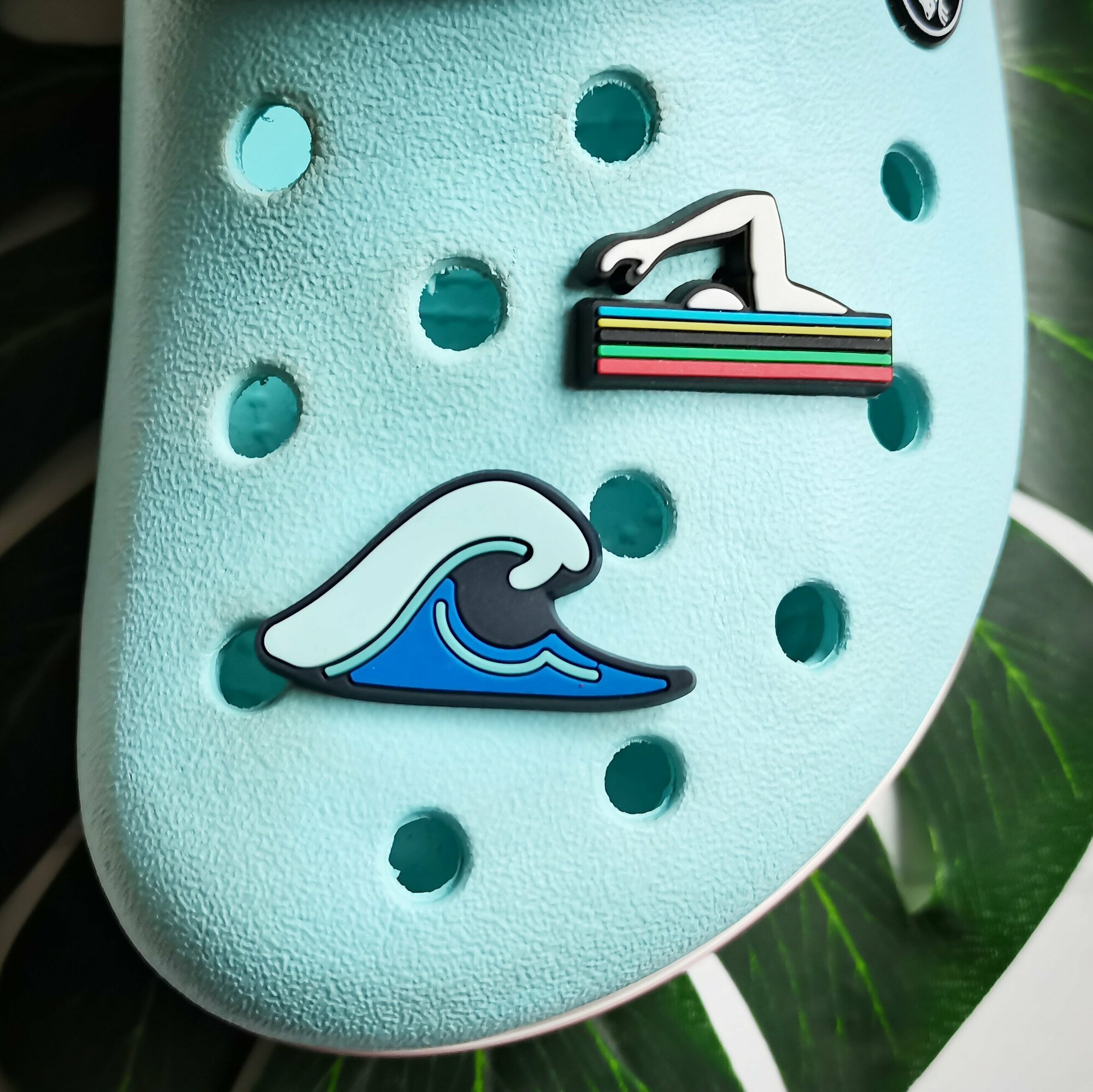 Джибитсы для крокс Пловец