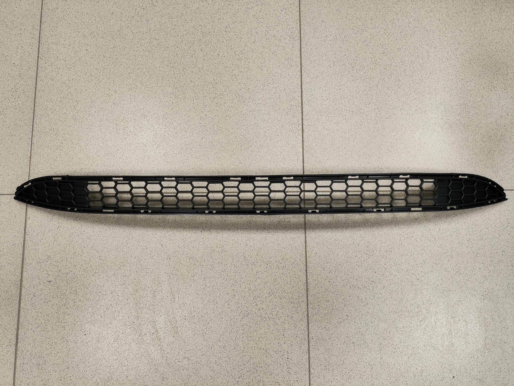 Решетка бампера переднего нижняя Chery Tiggo 5 (2014-2016) [2.0 16V 5MT внедорожник] T212803609