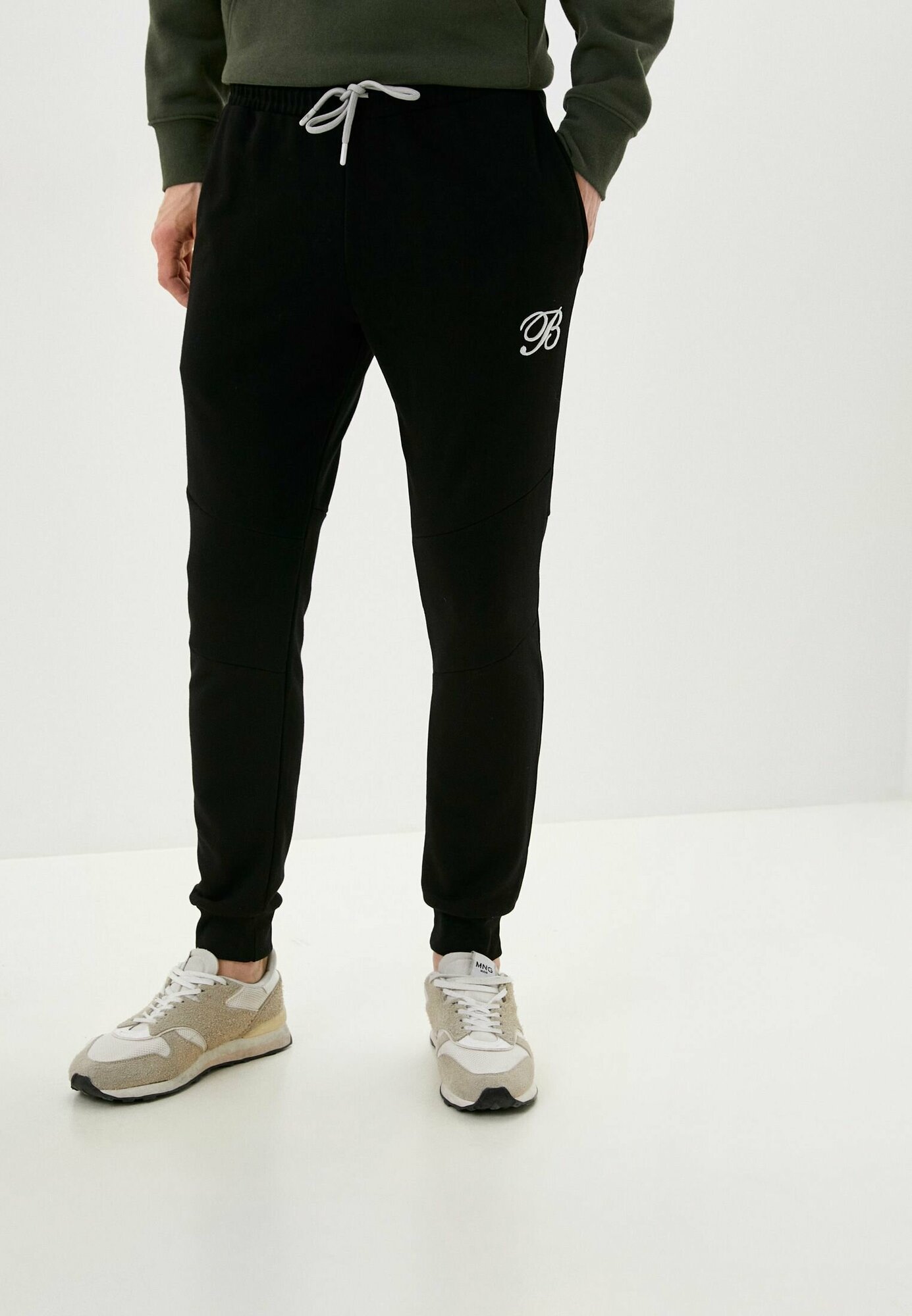 Брюки спортивные