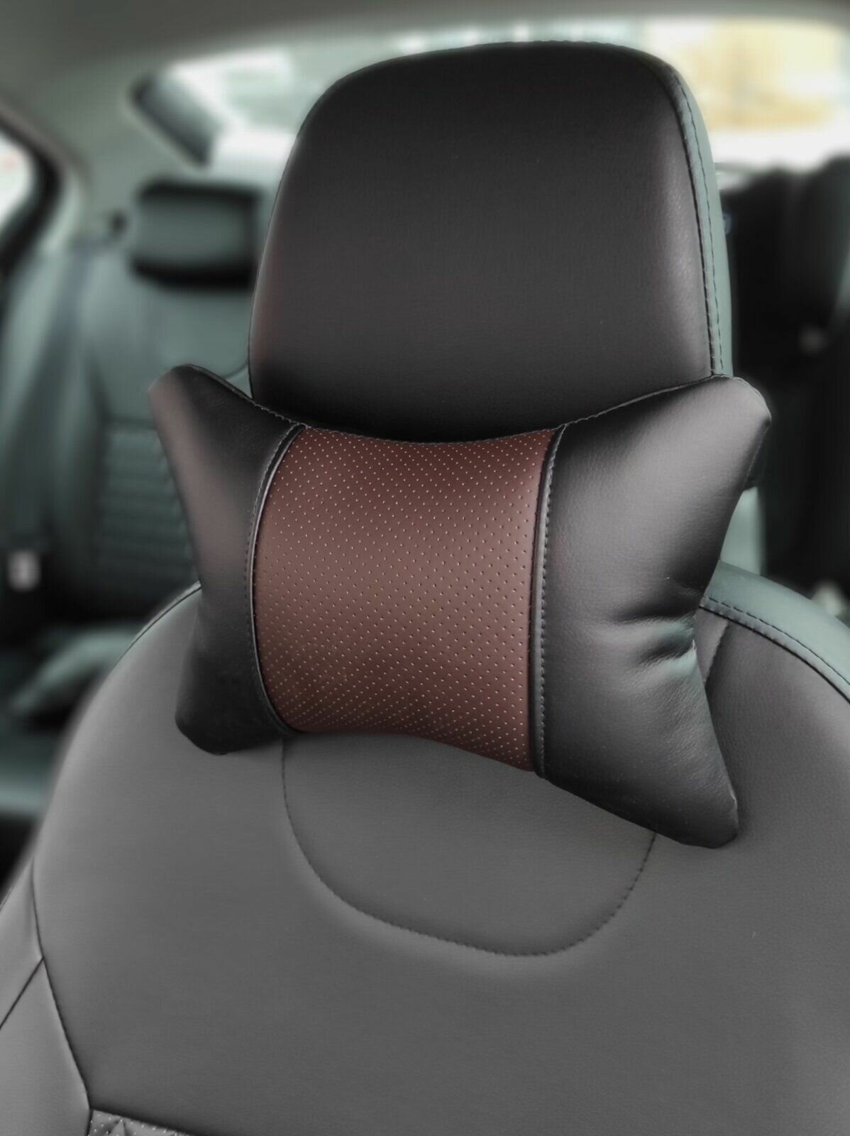 Подушка автомобильная из экокожи под голову, подголовник в машину для водителей