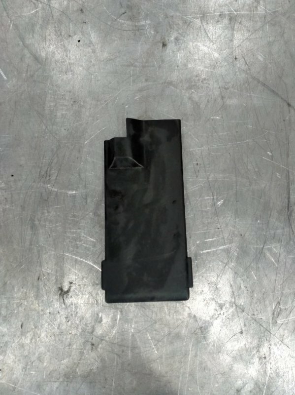 Накладка (кузов внутри) Audi A3 8P1 BSF 2005 (б/у) 1k0971981a