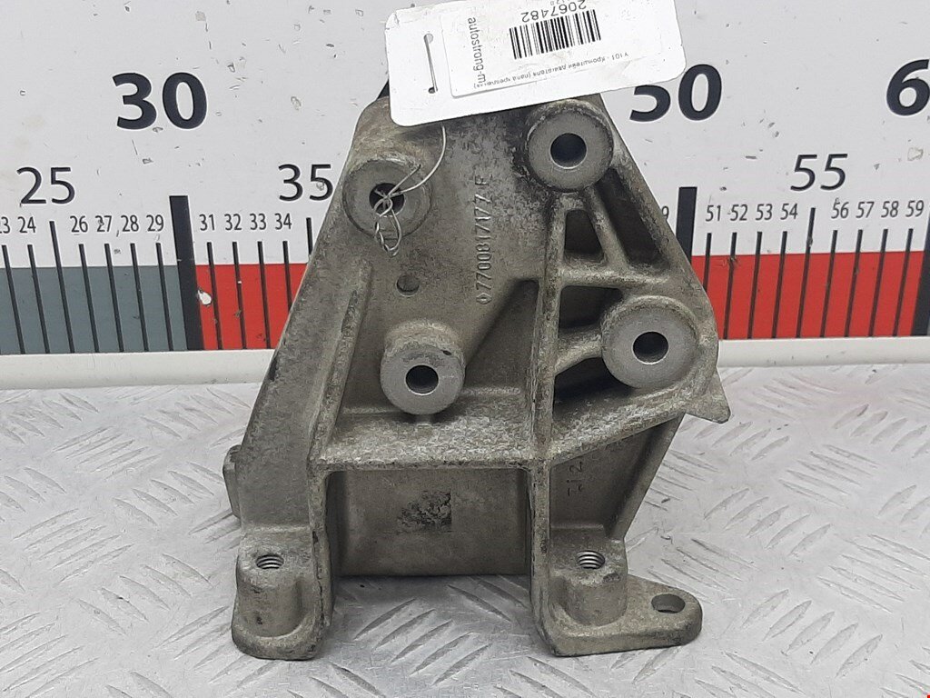 Кронштейн (крепление лапа) двигателя Renault Laguna 1 7700817177 арт. 2067482