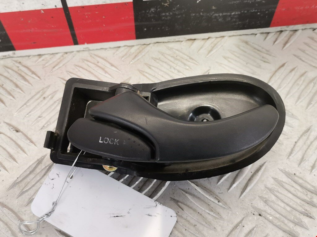 Ручка двери внутренняя передняя левая Ford Focus 1 XS41A22601AK арт. 1520347