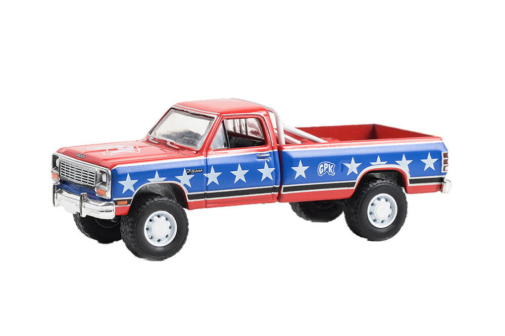 Модель коллекционная GREENLIGHT Dodge ram D-250 пикап "rhetta white & blue" 1985 (длина модели 6-10 см)