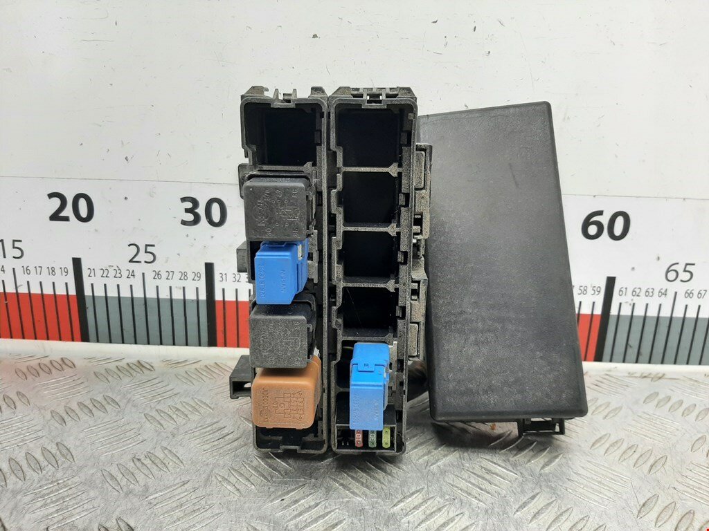 Блок реле Toyota Prius 3 (XW30) арт. 2124559