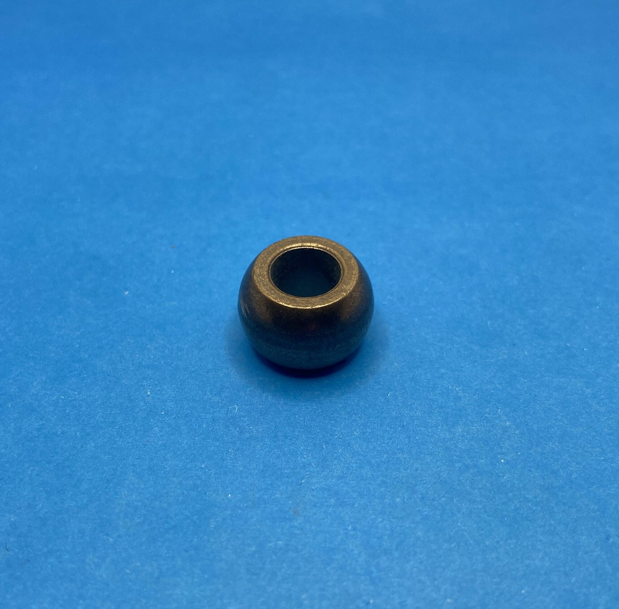 Втулка (8*16*11) бронзографитовая электромотора отопителя - 1 штука