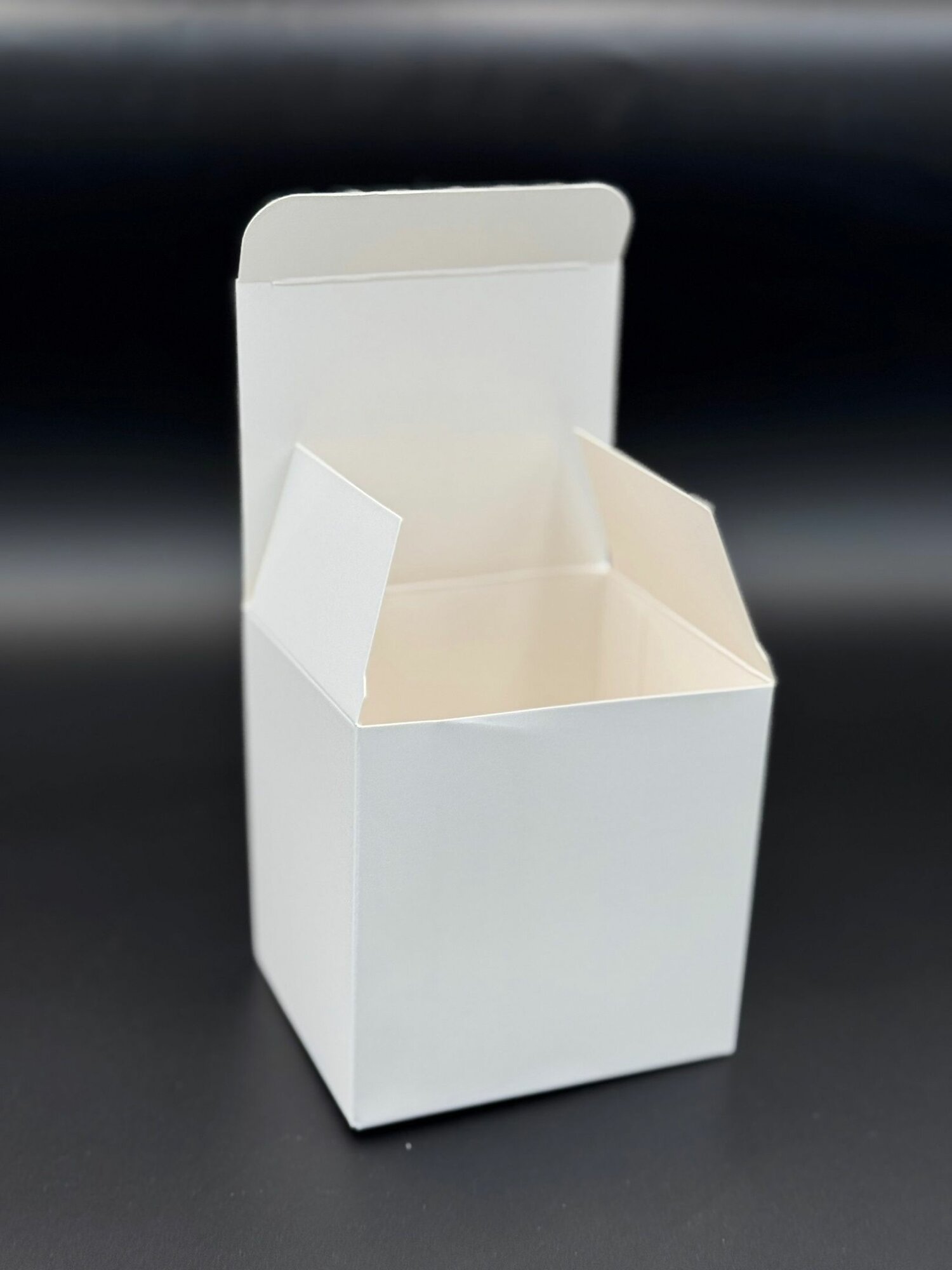 Коробка самосборная для упаковки подарка 90*90*70 мм 50 шт